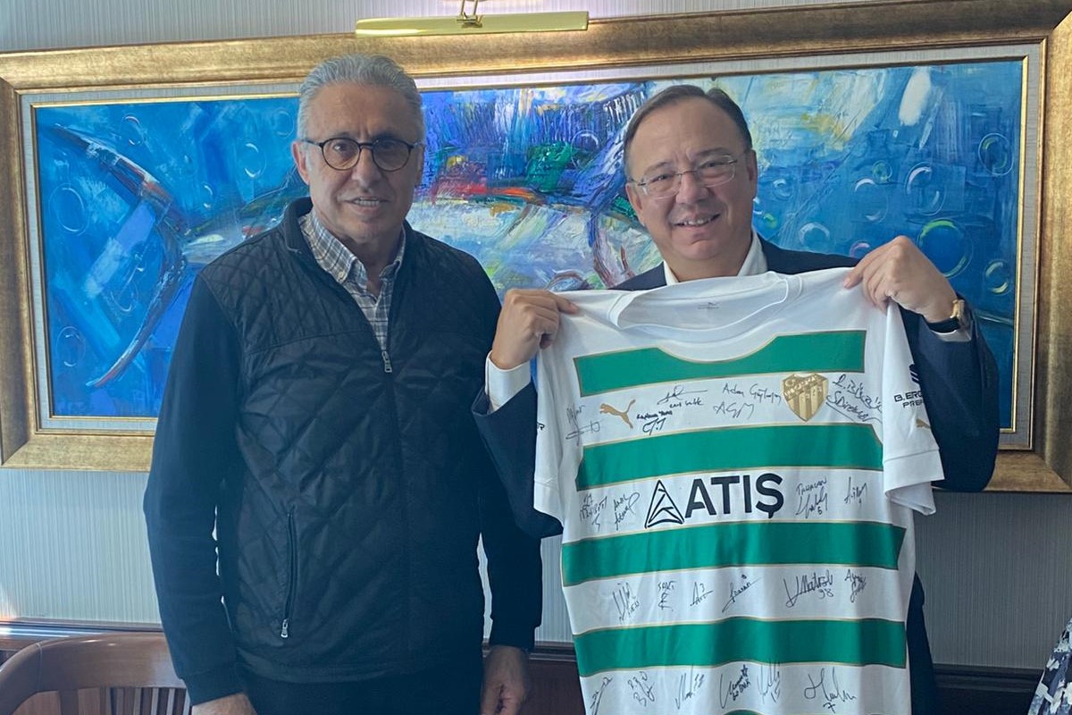 Emin İmen'den dünyaca ünlü cerraha Bursaspor forması - Spor Bursa